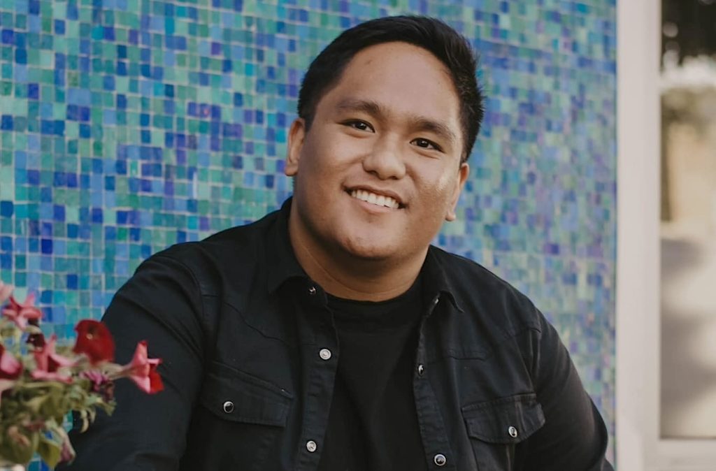 Singer Raymond Salgado’s ‘impeccable’ voice continues to rise